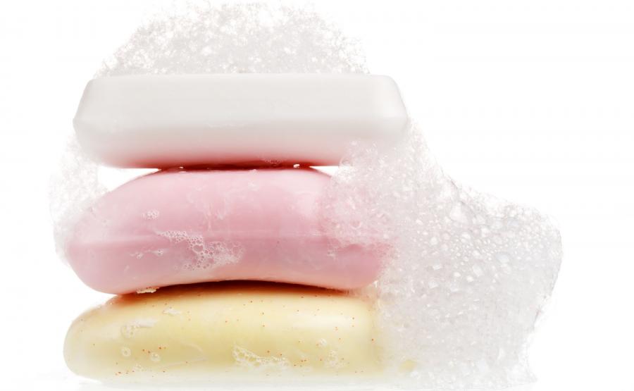 Mydło tradycyjne vs. antybakteryjne. Które lepsze? - wideo ...